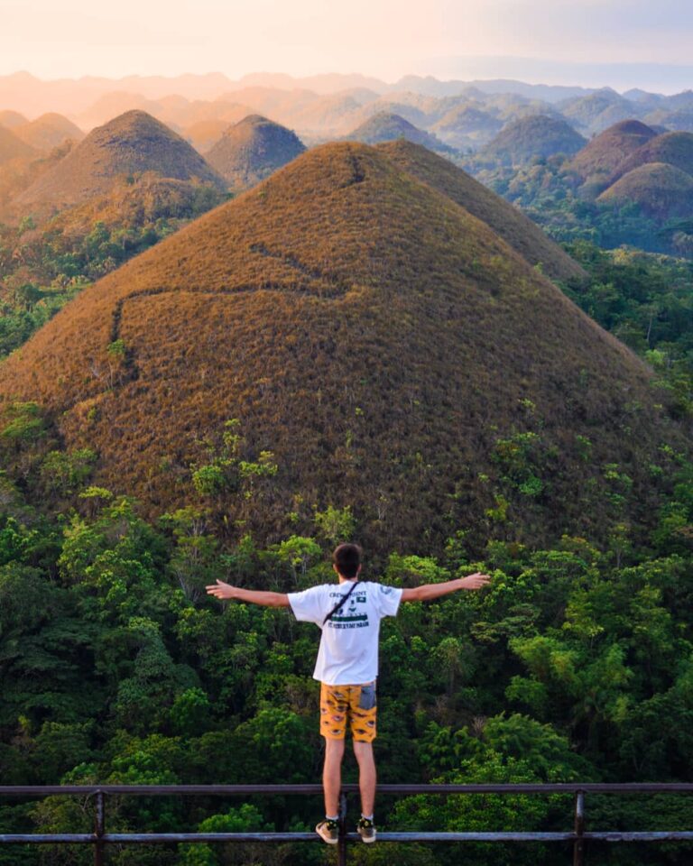 Top Bohol Tourist Spots: Chocolate Hills & Tarsiers | PH Bus